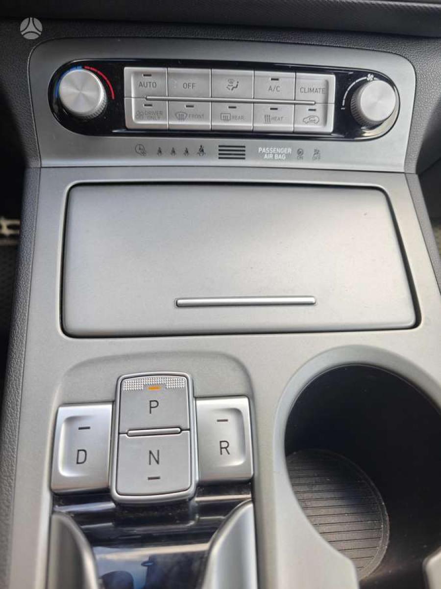 Grey Hyundai Kona 2021 in Alytus, with an engine capacity of 0.00 L and mileage of 76 thousand km for 19800 €, photo 17 on AUTOMOTO.COM.LV