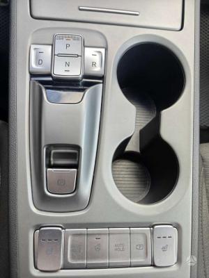 Grey Hyundai Kona 2021 in Alytus, with an engine capacity of 0.00 L and mileage of 76 thousand km for 19800 €, photo 18 on AUTOMOTO.COM.LV