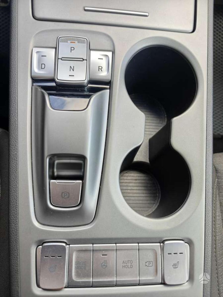 Grey Hyundai Kona 2021 in Alytus, with an engine capacity of 0.00 L and mileage of 76 thousand km for 19800 €, photo 18 on AUTOMOTO.COM.LV