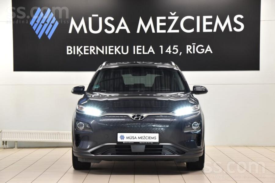 Серый Хендай Кона 2021 в Рига, объемом двигателя 0.00 л и пробегом 48 тыс. км за 19990 €, фото 3 на AUTOMOTO.COM.LV