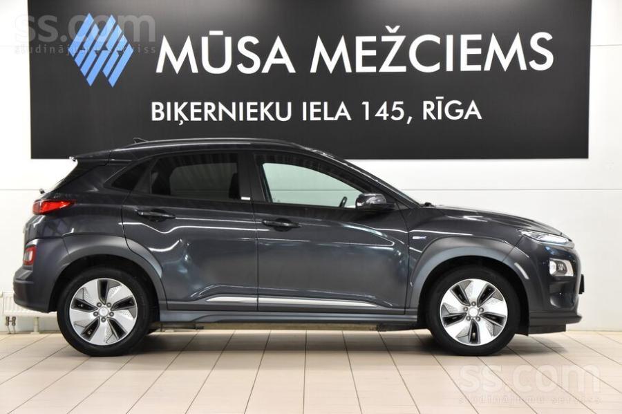 Серый Хендай Кона 2021 в Рига, объемом двигателя 0.00 л и пробегом 48 тыс. км за 19990 €, фото 5 на AUTOMOTO.COM.LV