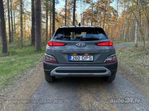 Pelēks Hyundai Kona 2022 Tallina, ar dzinēja tilpumu 1.60 L un nobraukumu 45 tūkst. km par 22490 €, foto 6 vietnē AUTOMOTO.COM.LV