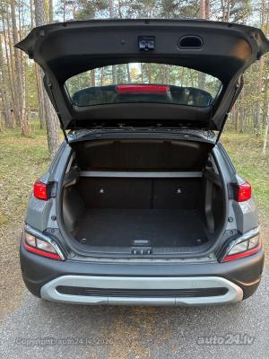 Pelēks Hyundai Kona 2022 Tallina, ar dzinēja tilpumu 1.60 L un nobraukumu 45 tūkst. km par 22490 €, foto 8 vietnē AUTOMOTO.COM.LV