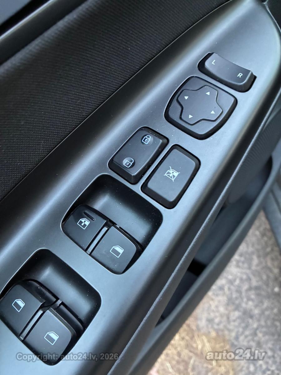 Pelēks Hyundai Kona 2022 Tallina, ar dzinēja tilpumu 1.60 L un nobraukumu 45 tūkst. km par 22490 €, foto 13 vietnē AUTOMOTO.COM.LV