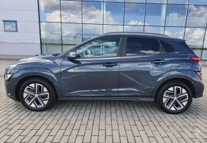 Pelēks Hyundai Kona 2022 Panevēža, ar dzinēja tilpumu 0.00 L un nobraukumu 98 tūkst. km par 18999 €, foto 3 vietnē AUTOMOTO.COM.LV
