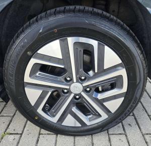 Pelēks Hyundai Kona 2022 Panevēža, ar dzinēja tilpumu 0.00 L un nobraukumu 98 tūkst. km par 18999 €, foto 33 vietnē AUTOMOTO.COM.LV