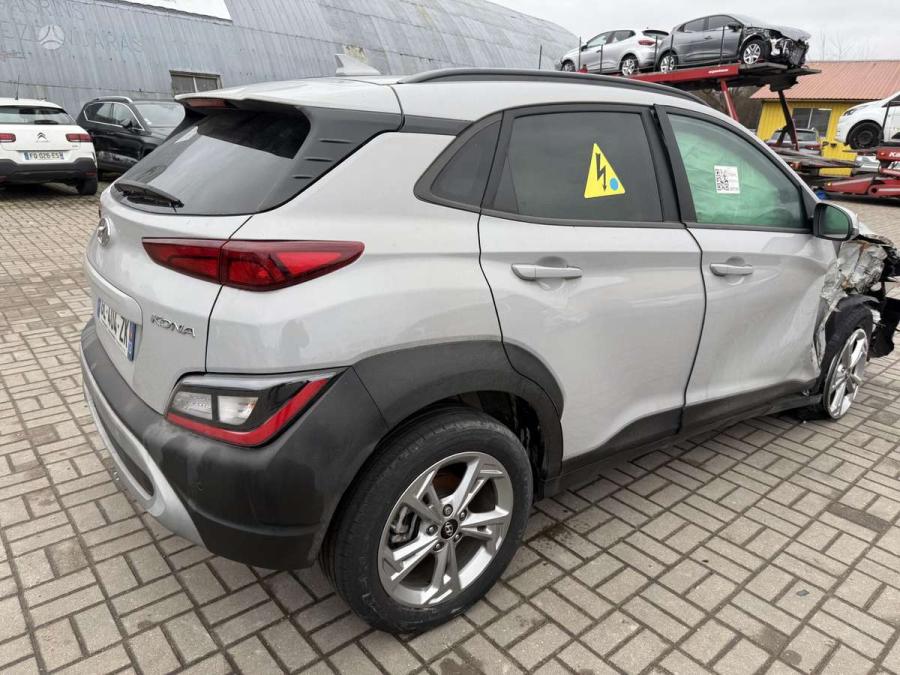 Pelēks Hyundai Kona 2023 Kauņa, ar dzinēja tilpumu 1.00 L un nobraukumu 21 tūkst. km par 8900 €, foto 4 vietnē AUTOMOTO.COM.LV