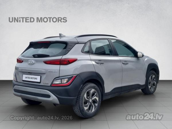 Pelēks Hyundai Kona 2023 Jehvi, ar dzinēja tilpumu 1.60 L un nobraukumu 27 tūkst. km par 25490 €, foto 4 vietnē AUTOMOTO.COM.LV