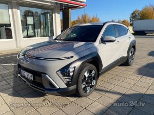 Pelēks Hyundai Kona 2023 Jehvi, ar dzinēja tilpumu 1.60 L un nobraukumu 29 tūkst. km par 25900 €, foto 3 vietnē AUTOMOTO.COM.LV