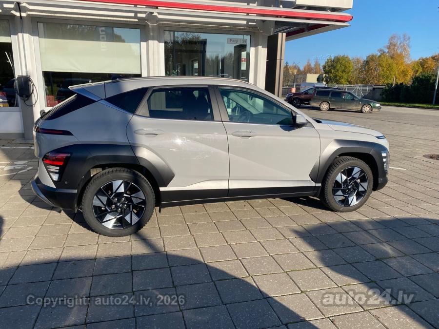 Pelēks Hyundai Kona 2023 Jehvi, ar dzinēja tilpumu 1.60 L un nobraukumu 29 tūkst. km par 25900 €, foto 8 vietnē AUTOMOTO.COM.LV