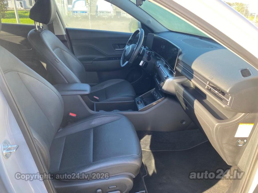 Pelēks Hyundai Kona 2023 Jehvi, ar dzinēja tilpumu 1.60 L un nobraukumu 29 tūkst. km par 25900 €, foto 13 vietnē AUTOMOTO.COM.LV