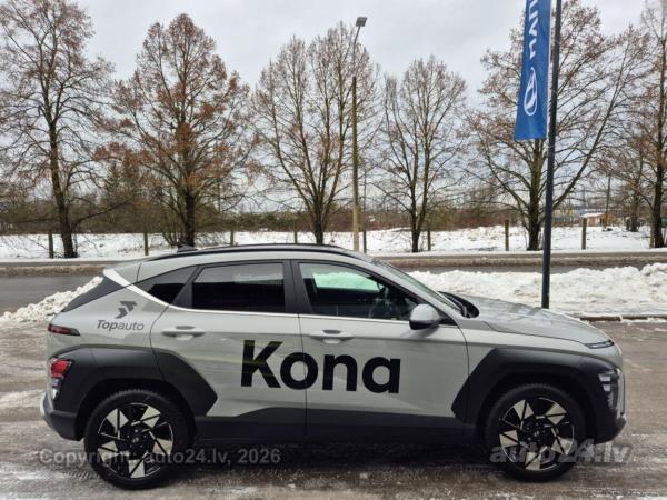 Grey Hyundai Kona 2024 in Tartu, with an engine capacity of 1.60 L and mileage of 22 thousand km for 29700 €, photo 6 on AUTOMOTO.COM.LV