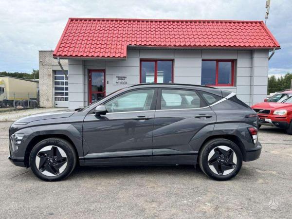 Grey Hyundai Kona 2024 in Radviliskis, with an engine capacity of 0.00 L and mileage of 36 thousand km for 25950 €, photo 1 on AUTOMOTO.COM.LV