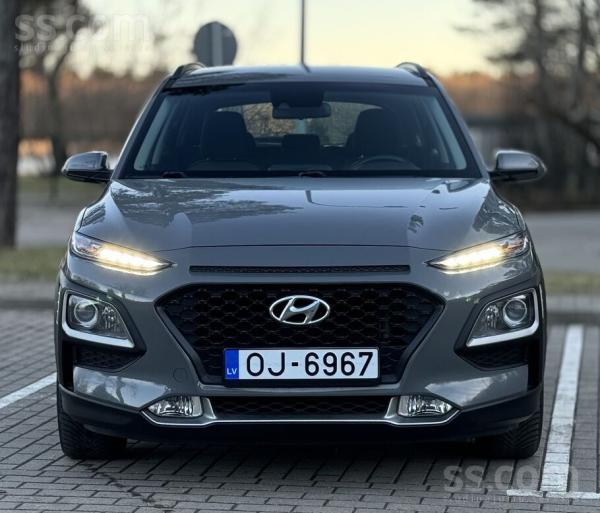 Pelēks Hyundai Kona 2019 Jūrmala, ar dzinēja tilpumu 1.00 L un nobraukumu 131 tūkst. km par 9950 €, foto 1 vietnē AUTOMOTO.COM.LV