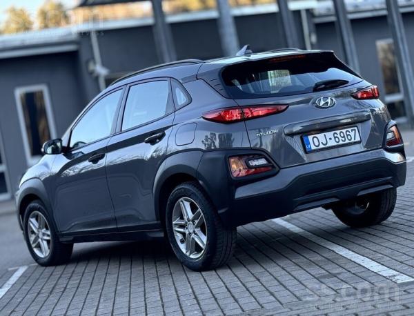Pelēks Hyundai Kona 2019 Jūrmala, ar dzinēja tilpumu 1.00 L un nobraukumu 131 tūkst. km par 9950 €, foto 5 vietnē AUTOMOTO.COM.LV