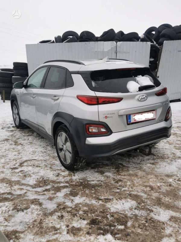 Pelēks Hyundai Kona 2020 Marijampole, ar dzinēja tilpumu 0.00 L un nobraukumu 108 tūkst. km par 17500 €, foto 3 vietnē AUTOMOTO.COM.LV