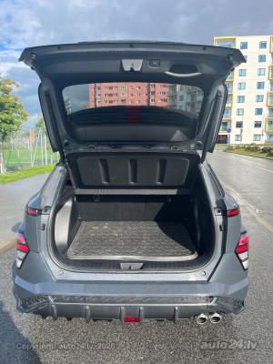 Pelēks Hyundai Kona 2023 Tallina, ar dzinēja tilpumu 1.60 L un nobraukumu 38 tūkst. km par 27999 €, foto 14 vietnē AUTOMOTO.COM.LV