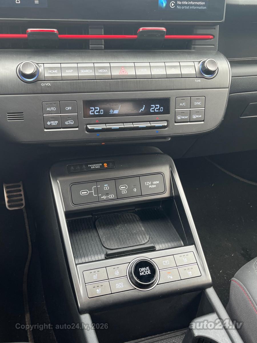 Pelēks Hyundai Kona 2023 Tallina, ar dzinēja tilpumu 1.60 L un nobraukumu 38 tūkst. km par 27999 €, foto 16 vietnē AUTOMOTO.COM.LV
