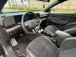 Pelēks Hyundai Kona 2023 Tallina, ar dzinēja tilpumu 1.60 L un nobraukumu 38 tūkst. km par 27999 €, foto 17 vietnē AUTOMOTO.COM.LV