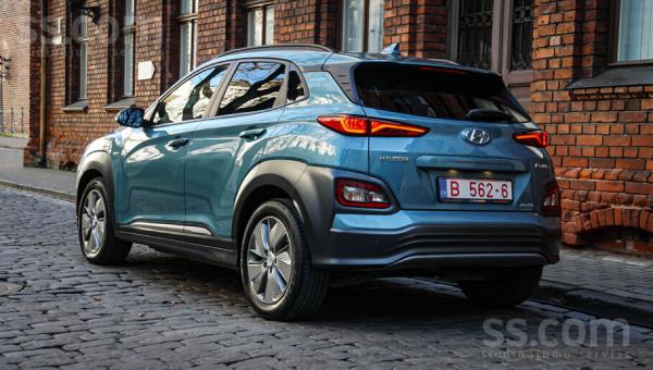 Hyundai Kona 2020 in Riga, with an engine capacity of 0.00 L and mileage of 15 thousand km for 18950 €, photo 3 on AUTOMOTO.COM.LV
