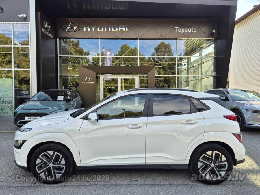 Hyundai Kona 2023 Tartu, ar dzinēja tilpumu 0.00 L un nobraukumu 25 tūkst. km par 23900 €, foto 2 vietnē AUTOMOTO.COM.LV