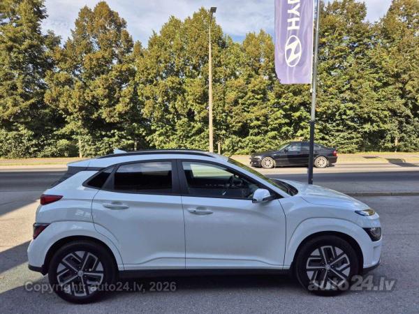 Hyundai Kona 2023 Tartu, ar dzinēja tilpumu 0.00 L un nobraukumu 25 tūkst. km par 23900 €, foto 6 vietnē AUTOMOTO.COM.LV