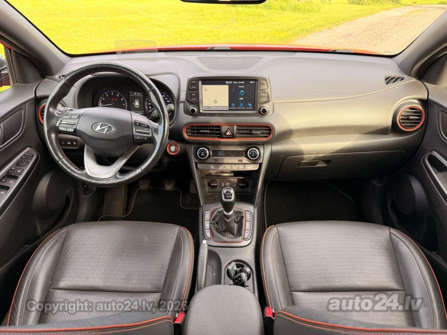 Oranžs Hyundai Kona 2017 Tallina, ar dzinēja tilpumu 1.00 L un nobraukumu 177 tūkst. km par 14000 €, foto 15 vietnē AUTOMOTO.COM.LV
