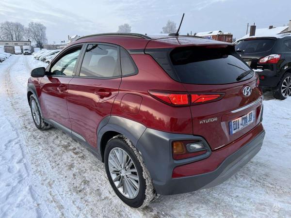 Red Hyundai Kona 2018 in Taurage, with an engine capacity of 1.00 L and mileage of 94 thousand km for 9600 €, photo 4 on AUTOMOTO.COM.LV