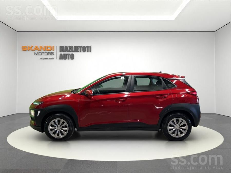 Red Hyundai Kona 2018 in Riga, with an engine capacity of 1.00 L and mileage of 90 thousand km for 9990 €, photo 4 on AUTOMOTO.COM.LV