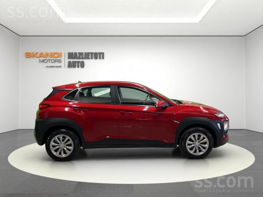 Red Hyundai Kona 2018 in Riga, with an engine capacity of 1.00 L and mileage of 90 thousand km for 9990 €, photo 8 on AUTOMOTO.COM.LV