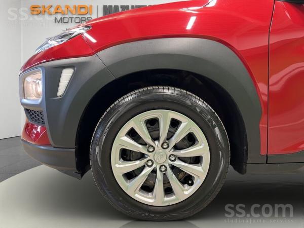 Hyundai Kona 2018 in Riga on AUTOMOTO.COM.LV Red Hyundai Kona 2018 in Riga, with an engine capacity of 1.00 L and mileage of 90 thousand km for 9990 €, photo 10 on AUTOMOTO.COM.LV