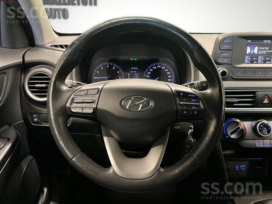 Red Hyundai Kona 2018 in Riga, with an engine capacity of 1.00 L and mileage of 90 thousand km for 9990 €, photo 12 on AUTOMOTO.COM.LV