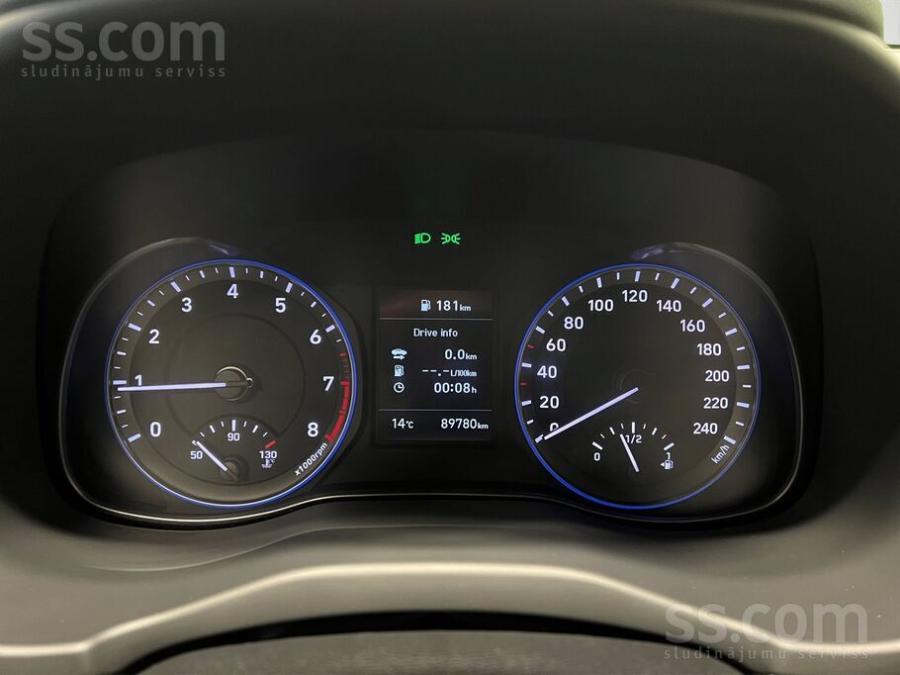 Red Hyundai Kona 2018 in Riga, with an engine capacity of 1.00 L and mileage of 90 thousand km for 9990 €, photo 13 on AUTOMOTO.COM.LV