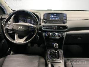 Red Hyundai Kona 2018 in Riga, with an engine capacity of 1.00 L and mileage of 90 thousand km for 9990 €, photo 16 on AUTOMOTO.COM.LV