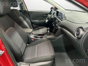 Red Hyundai Kona 2018 in Riga, with an engine capacity of 1.00 L and mileage of 90 thousand km for 9990 €, photo 20 on AUTOMOTO.COM.LV