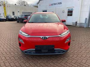 Red Hyundai Kona 2020 in Vilnius, with an engine capacity of 0.00 L and mileage of 161 thousand km for 14157 €, photo 2 on AUTOMOTO.COM.LV
