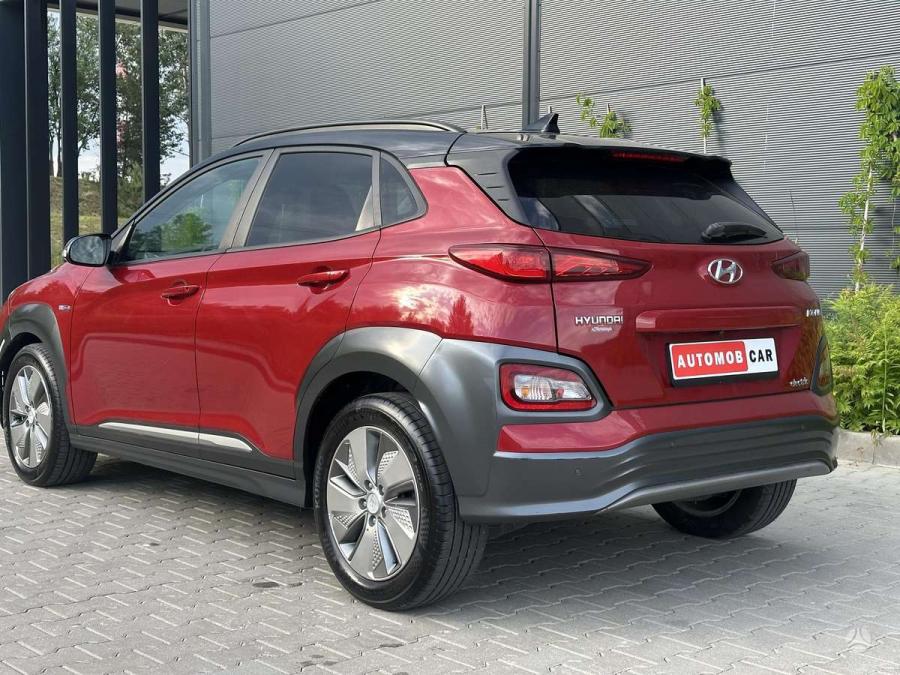 Red Hyundai Kona 2020 in Vilnius, with an engine capacity of 0.00 L and mileage of 124 thousand km for 16250 €, photo 6 on AUTOMOTO.COM.LV