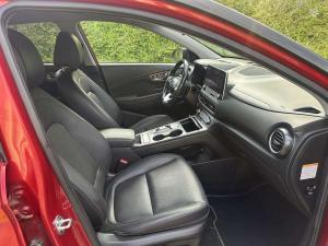 Red Hyundai Kona 2020 in Vilnius, with an engine capacity of 0.00 L and mileage of 124 thousand km for 16250 €, photo 24 on AUTOMOTO.COM.LV