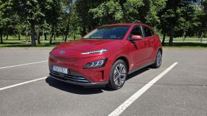 Red Hyundai Kona 2020 in Kaunas, with an engine capacity of 0.00 L and mileage of 148 thousand km for 18000 €, photo  on AUTOMOTO.COM.LV