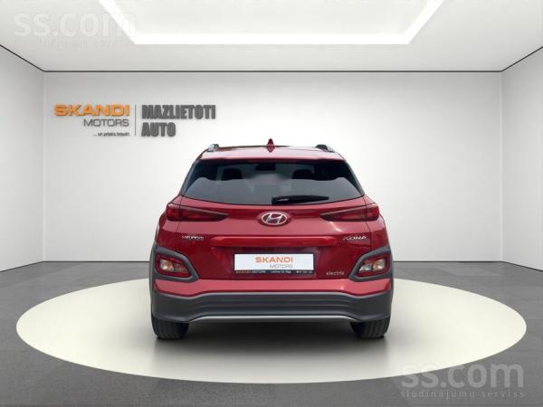 Red Hyundai Kona 2021 in Riga, with an engine capacity of 0.00 L and mileage of 39 thousand km for 17490 €, photo 5 on AUTOMOTO.COM.LV