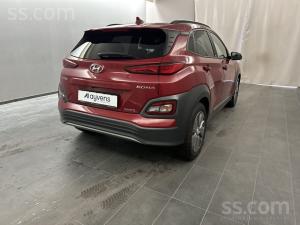 Красный Хендай Кона 2021 в Рига, объемом двигателя 0.00 л и пробегом 77 тыс. км за 22990 €, фото 4 на AUTOMOTO.COM.LV