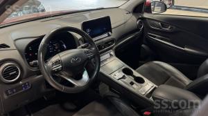 Red Hyundai Kona 2021 in Riga, with an engine capacity of 0.00 L and mileage of 77 thousand km for 21990 €, photo 15 on AUTOMOTO.COM.LV