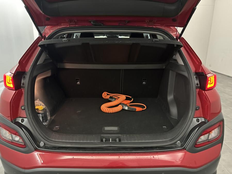 Sarkans Hyundai Kona 2021 Rīga, ar dzinēja tilpumu 0.00 L un nobraukumu 77 tūkst. km par 22990 €, foto 6 vietnē AUTOMOTO.COM.LV