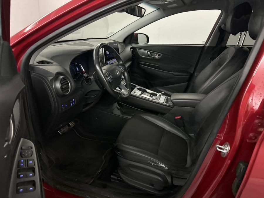Sarkans Hyundai Kona 2021 Rīga, ar dzinēja tilpumu 0.00 L un nobraukumu 77 tūkst. km par 22990 €, foto 7 vietnē AUTOMOTO.COM.LV