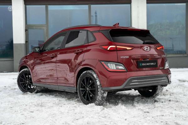 Sarkans Hyundai Kona 2022 Viļņa, ar dzinēja tilpumu 0.00 L un nobraukumu 72 tūkst. km par 19500 €, foto 4 vietnē AUTOMOTO.COM.LV