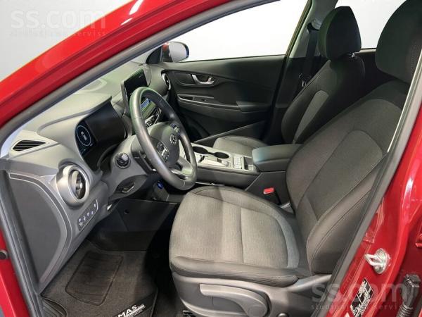 Sarkans Hyundai Kona 2022 Rīga, ar dzinēja tilpumu 1.00 L un nobraukumu 30 tūkst. km par 22490 €, foto 11 vietnē AUTOMOTO.COM.LV