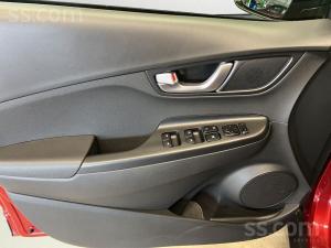 Sarkans Hyundai Kona 2022 Rīga, ar dzinēja tilpumu 1.00 L un nobraukumu 30 tūkst. km par 22490 €, foto 14 vietnē AUTOMOTO.COM.LV