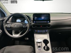 Sarkans Hyundai Kona 2022 Rīga, ar dzinēja tilpumu 1.00 L un nobraukumu 30 tūkst. km par 22490 €, foto 16 vietnē AUTOMOTO.COM.LV
