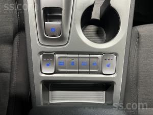 Sarkans Hyundai Kona 2022 Rīga, ar dzinēja tilpumu 1.00 L un nobraukumu 30 tūkst. km par 22490 €, foto 17 vietnē AUTOMOTO.COM.LV