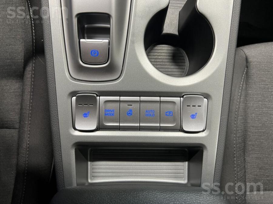 Sarkans Hyundai Kona 2022 Rīga, ar dzinēja tilpumu 1.00 L un nobraukumu 30 tūkst. km par 22490 €, foto 17 vietnē AUTOMOTO.COM.LV